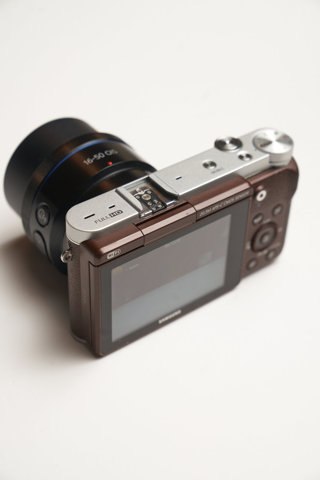 Retropia | Global Luxury Camera Platform